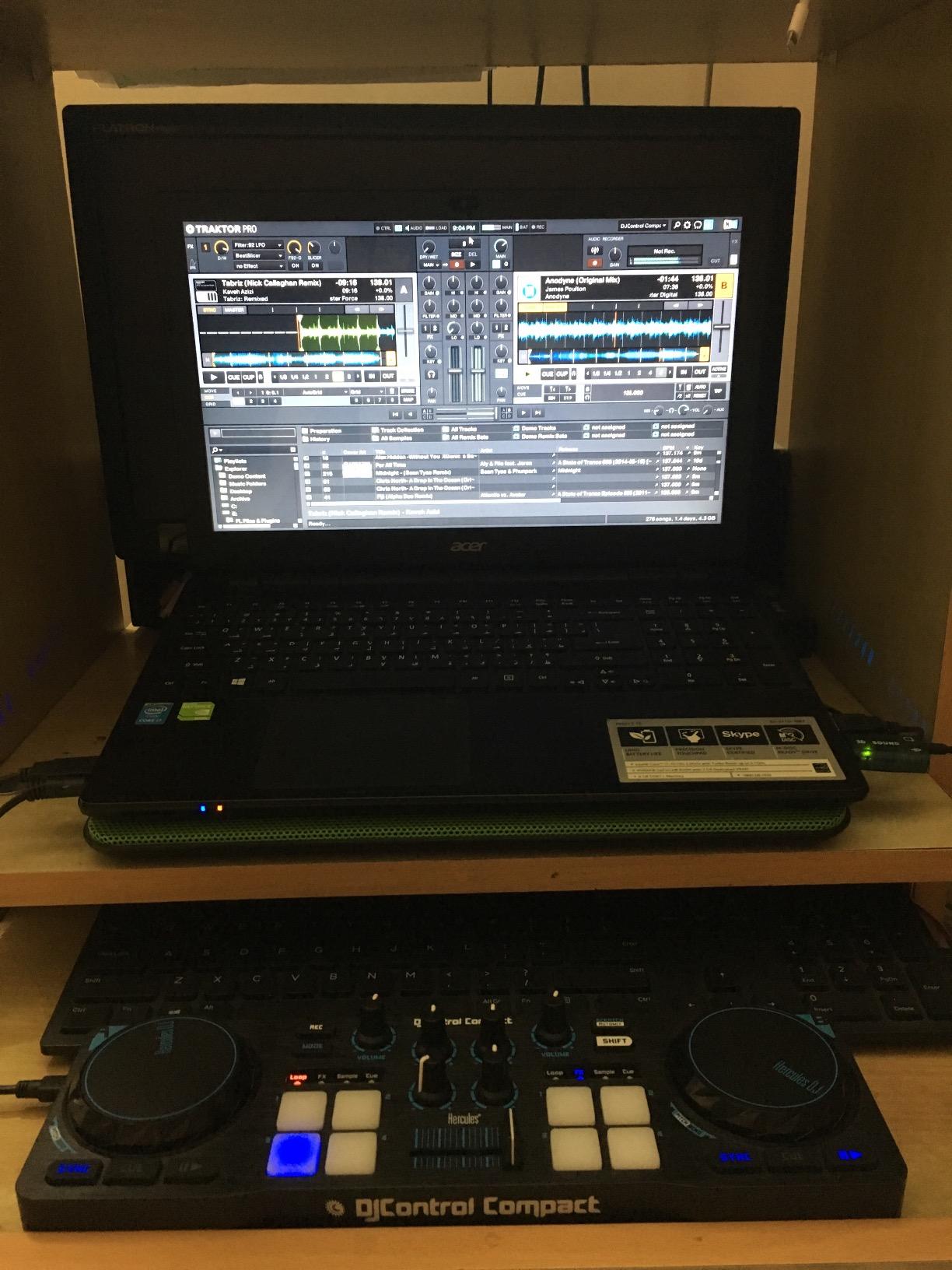 Hercules DJControl Compact : Amazon.in: Musical Instruments