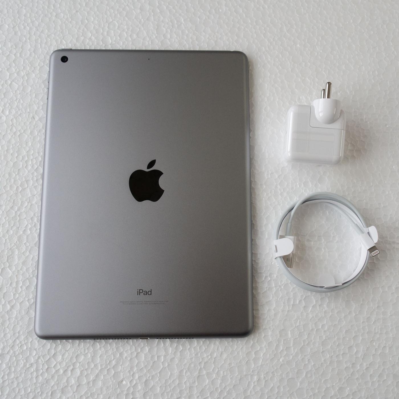 Apple iPad (Wi-Fi, 32GB) - Space Grey (Previous Model) : Amazon.in ...