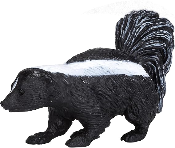 Amazon.com: MOJO Skunk Realistic International Wildlife Hand Painted ...