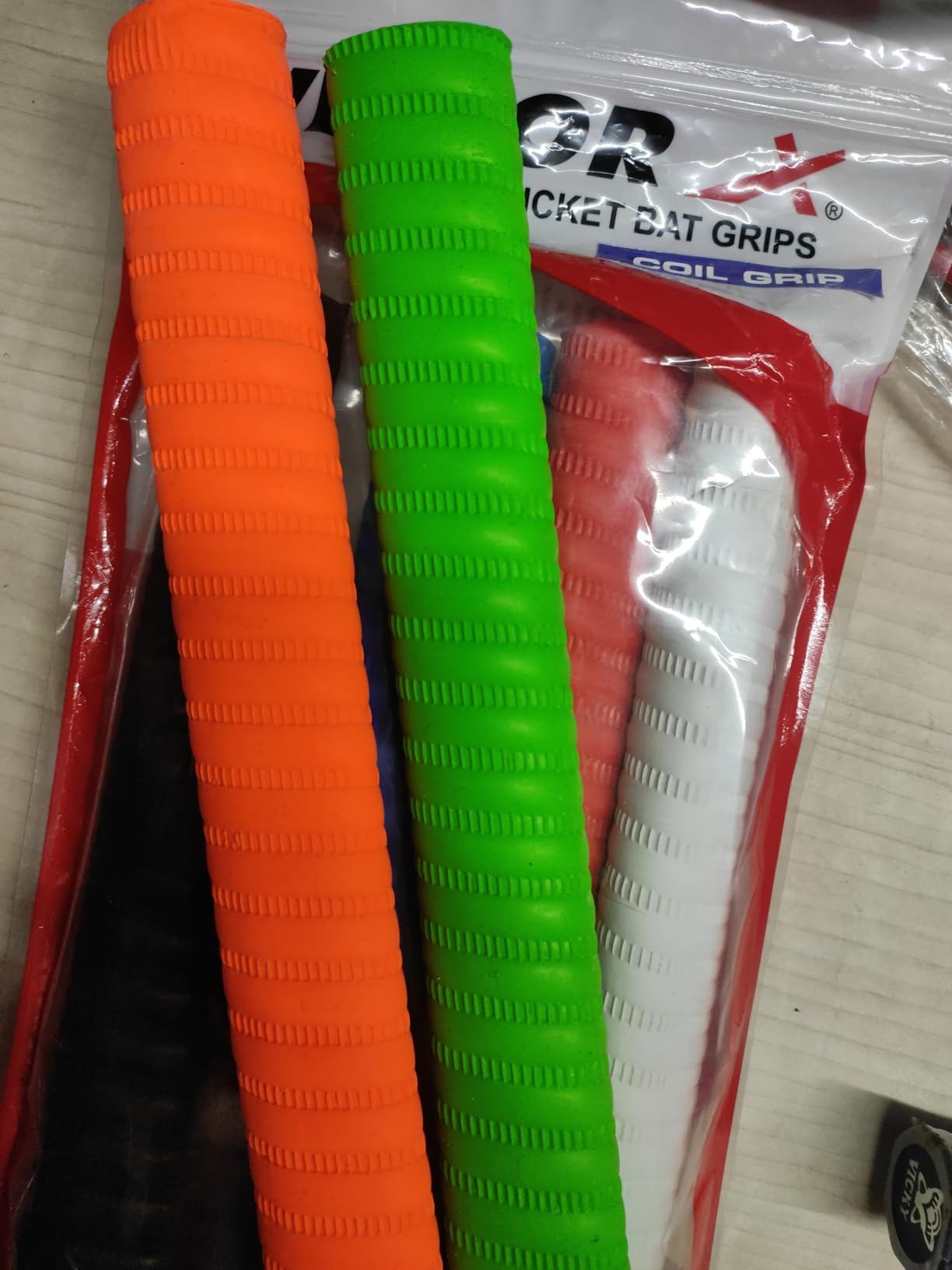 Buy Vector X Rubber Spiral/Coil Cricket Bat Grip For Better Shock ...