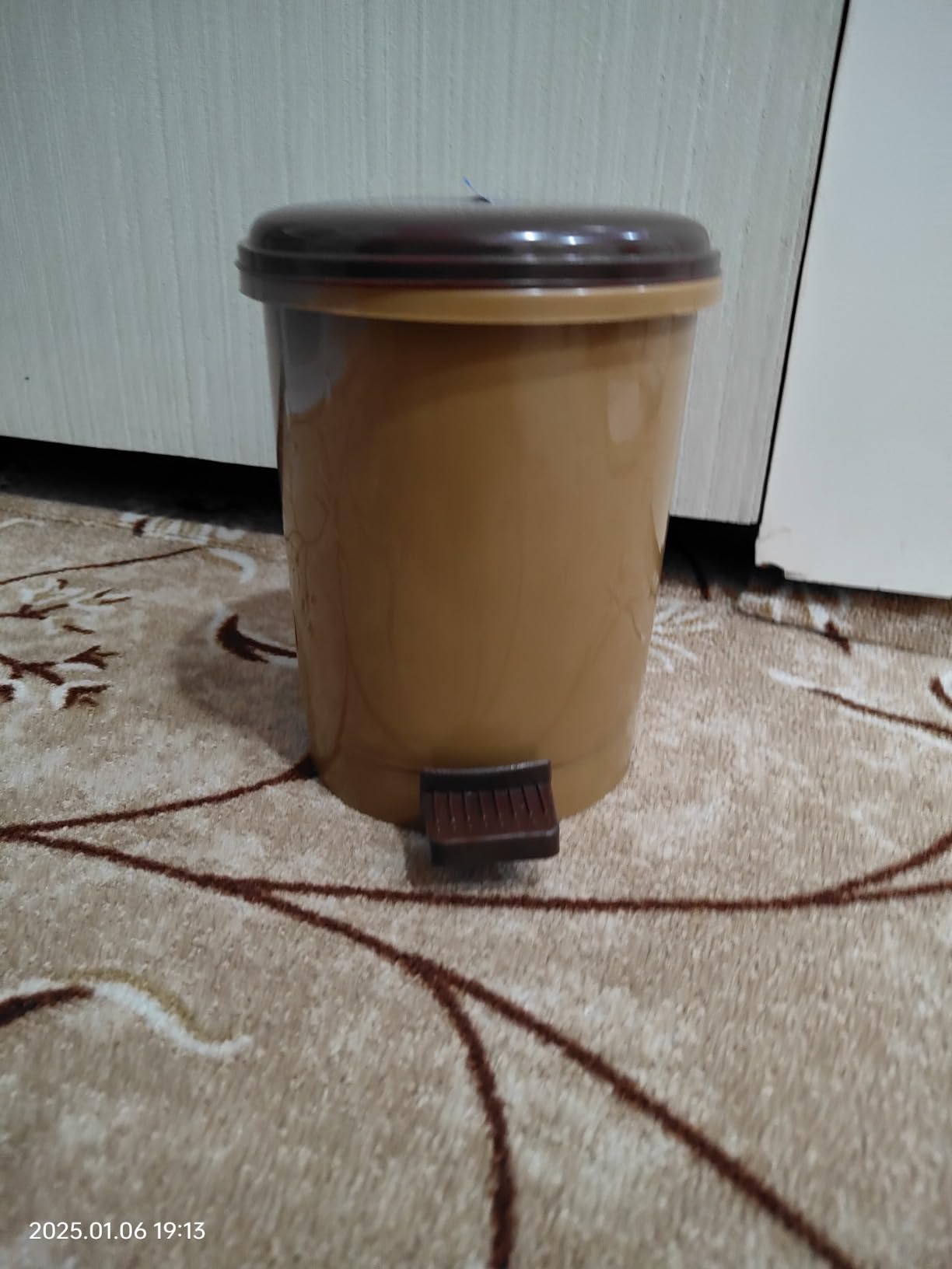 Kuber Industries 2.5 Ltr Portable Small Table Dustbin for Home & Office ...