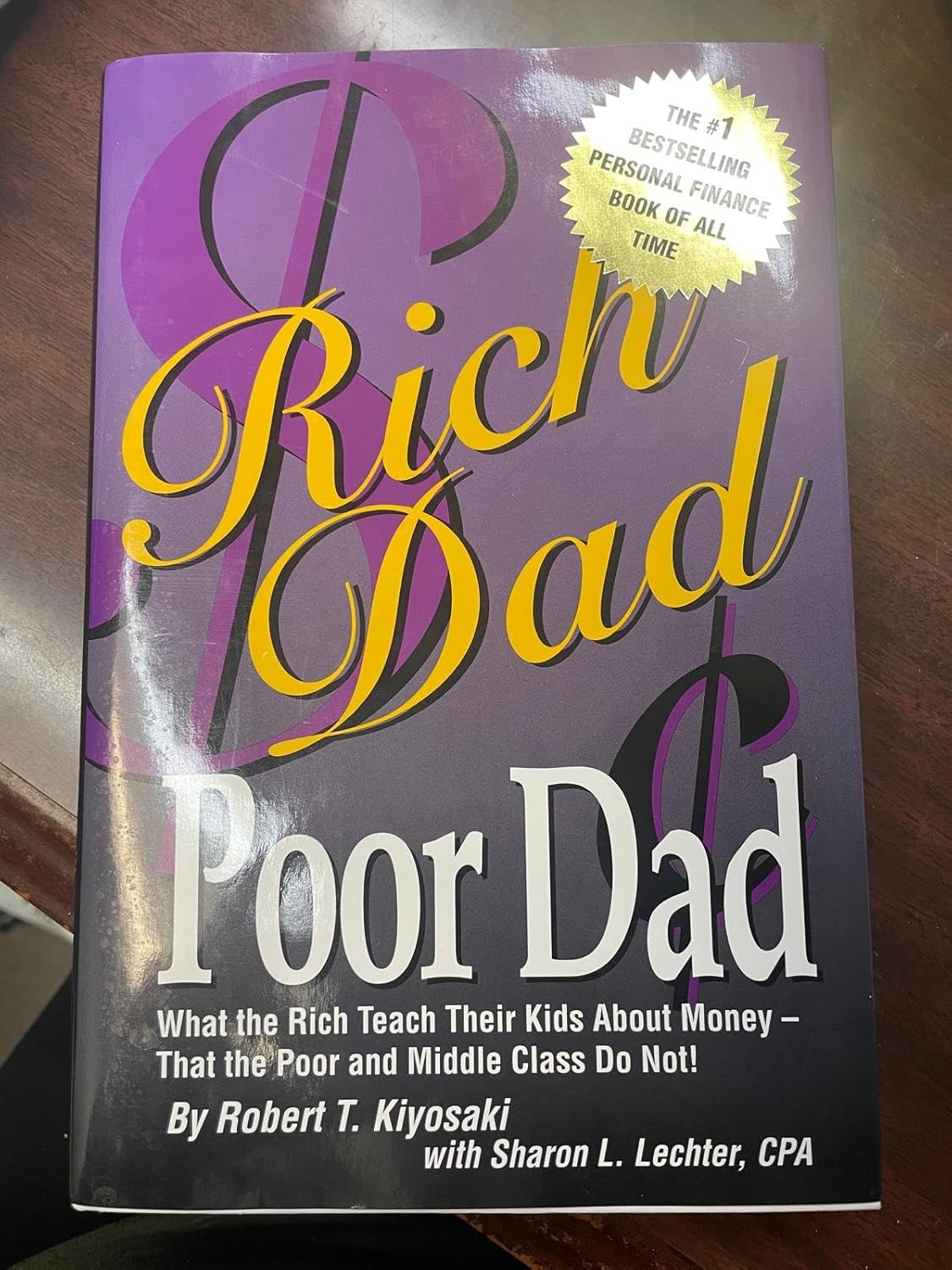 Rich Dad Poor Dad (What the Rich Teach Their Kids : Amazon.in: Books