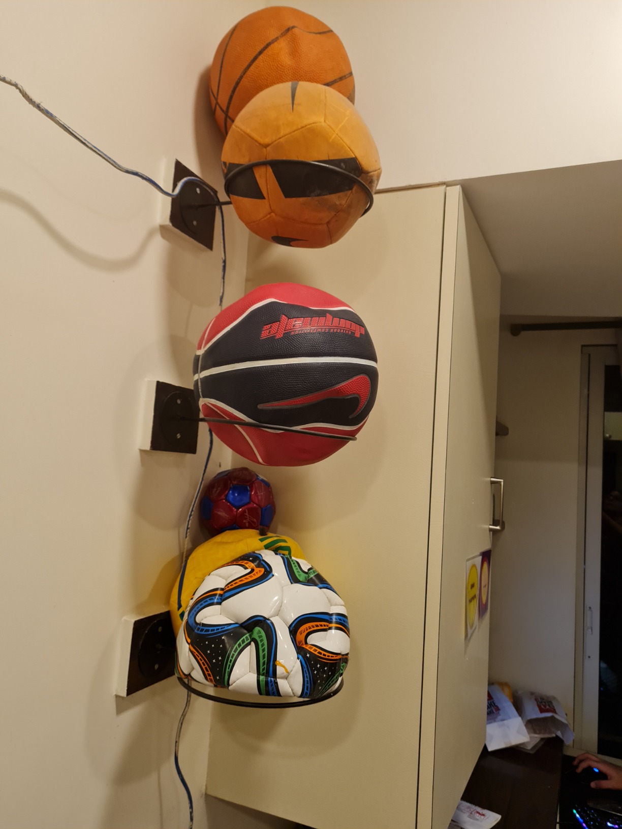 INDIAN DECOR 1788 Wood & Metal Wall-Mounted Sports Ball Holder Storage ...