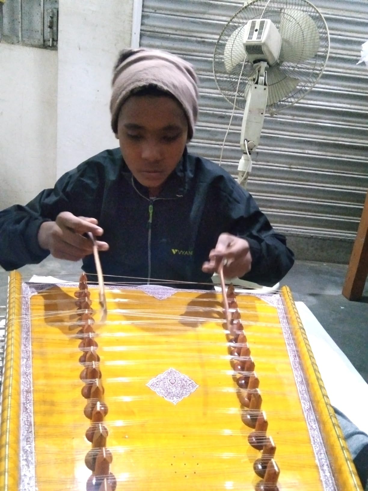 Musical Works Santoor Professional Santur Tune Wood S2V3 | 93 String ...