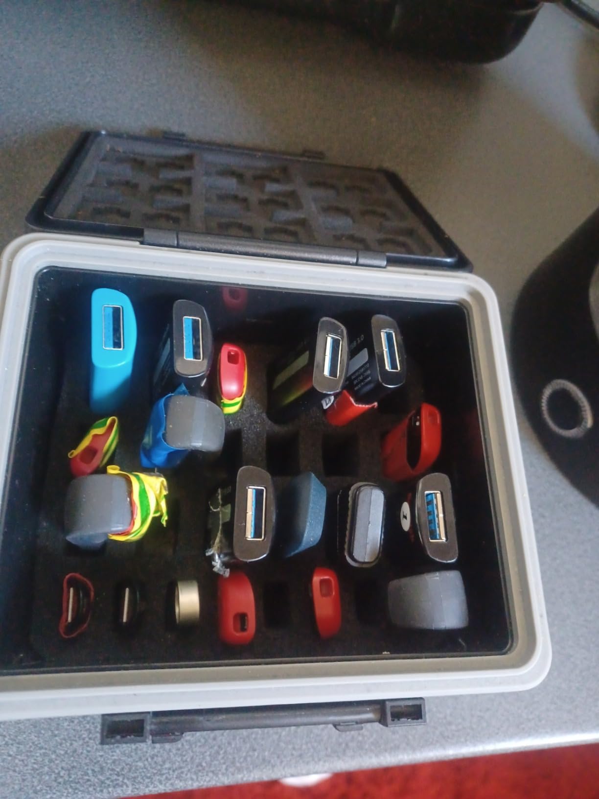 JJC 2IN1 USB Flash Drive Case & Memory Card Case Organizer for 25 USB ...