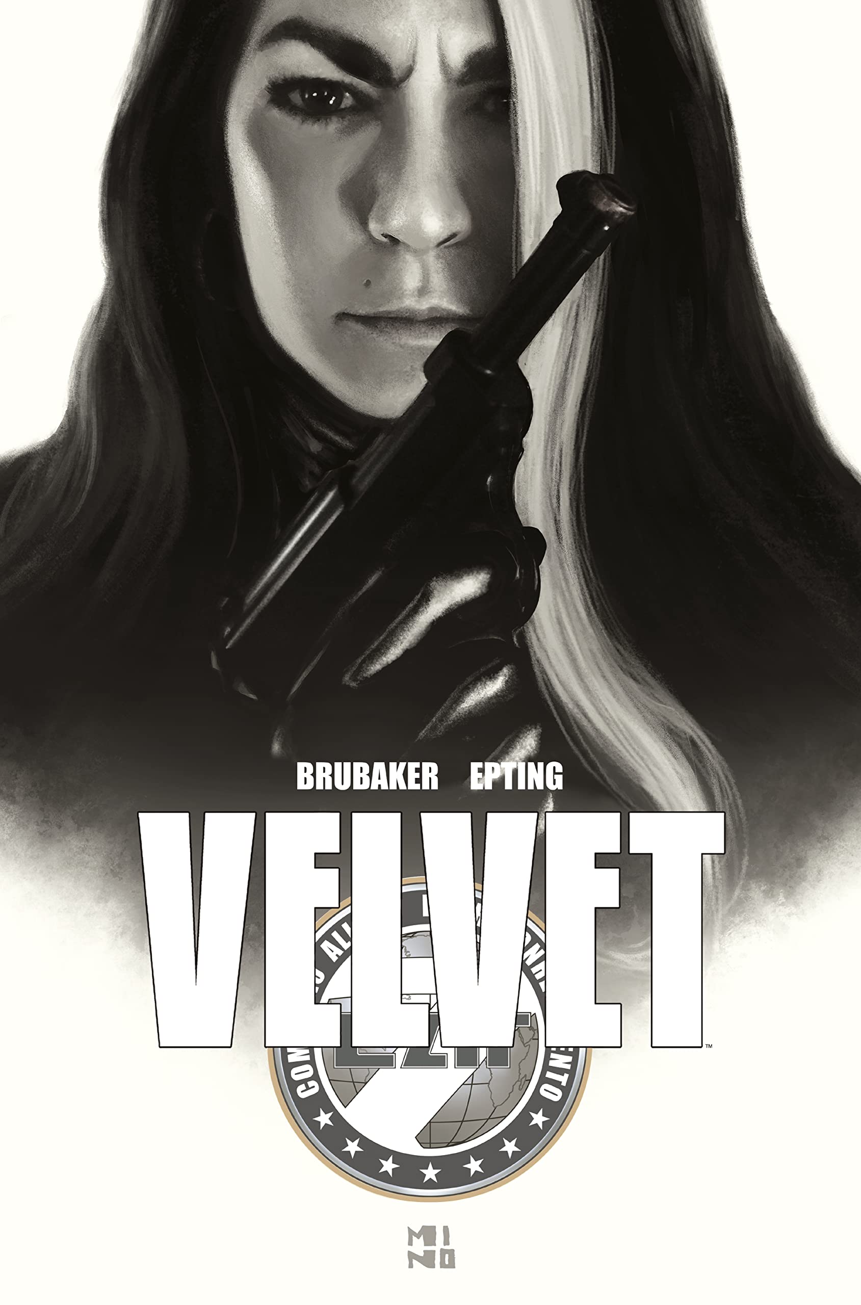 Velvet : Brubaker, Ed, Epting, Steve, Palankof, Dandara, De Luna ...