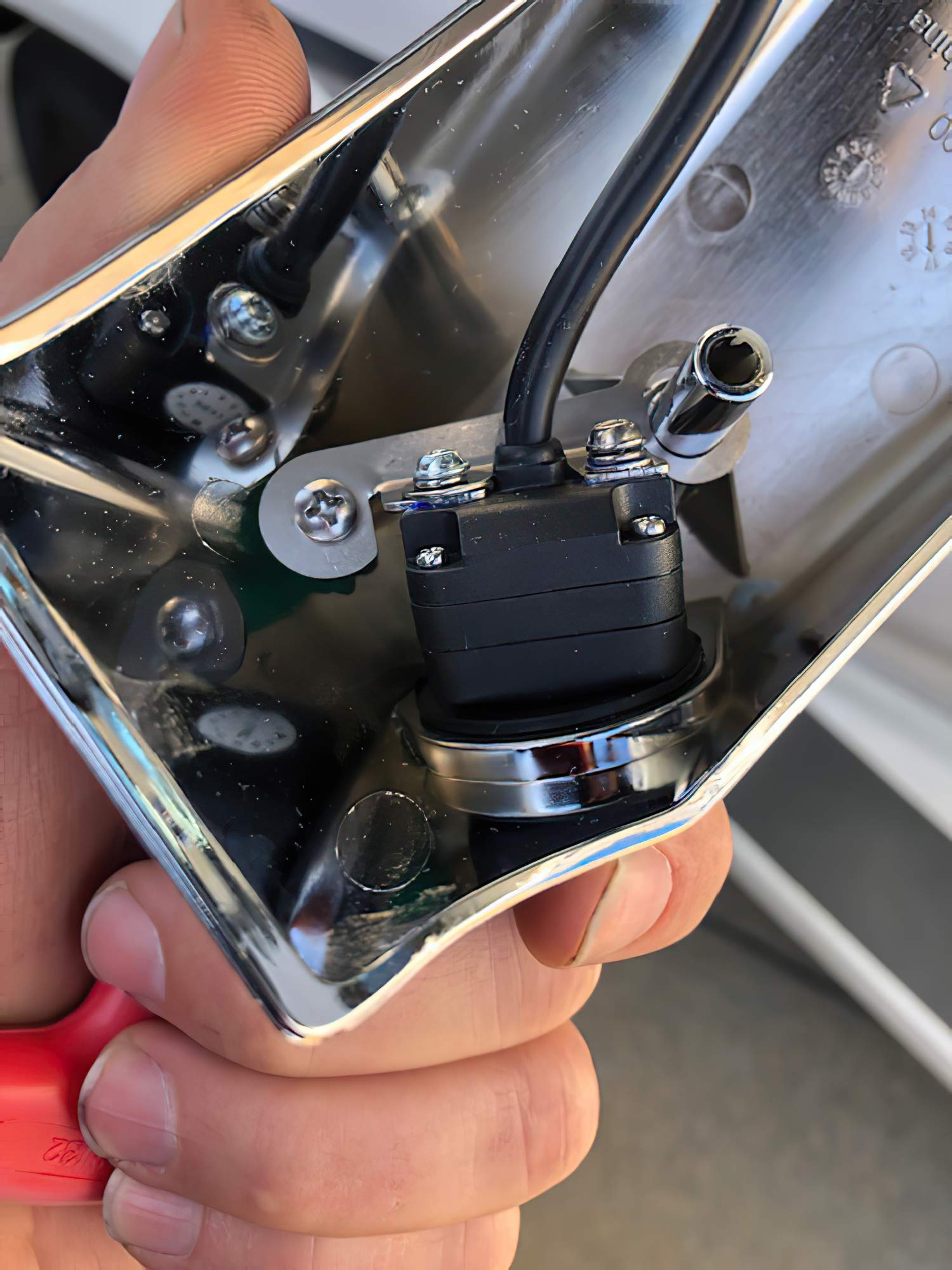 Snapklik.com : Voyager VCMS50 High Resolution Vehicle Mirror Side View ...