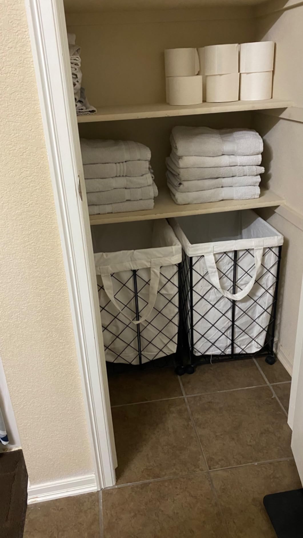 Amazon.com: 2 Wire Laundry Hamper on Wheels With Removable Liners ...