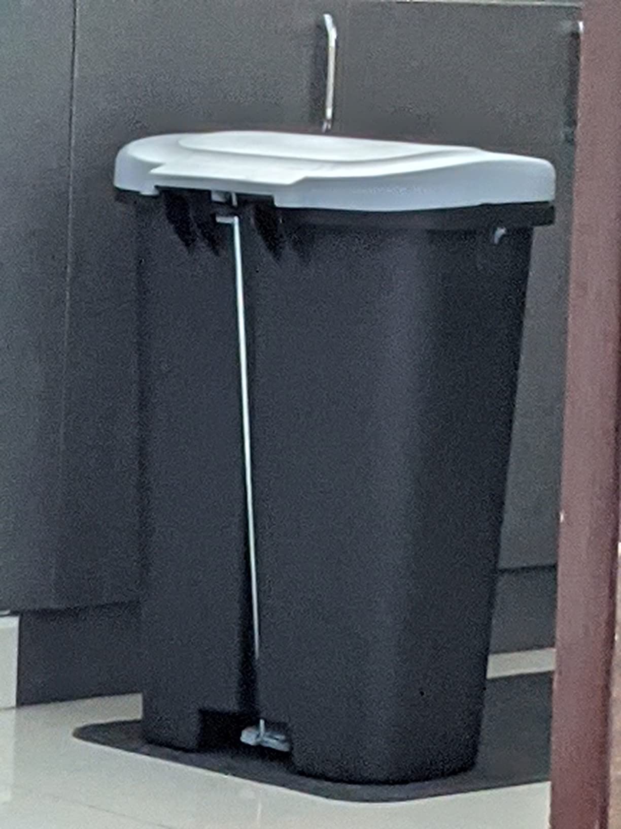 Cello Plastic Step-On Pedal Garbage Dustbin (50 L, Black-Grey) : Amazon ...