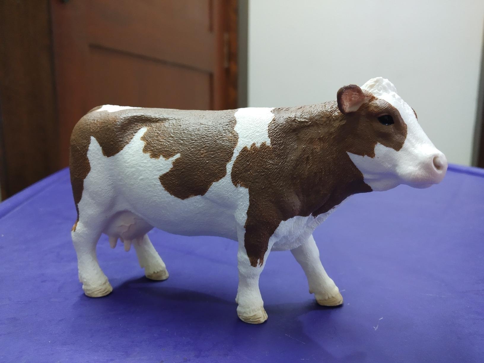 Scheich Simmental Cow, Multi Color : Schleich: Amazon.in: Toys & Games