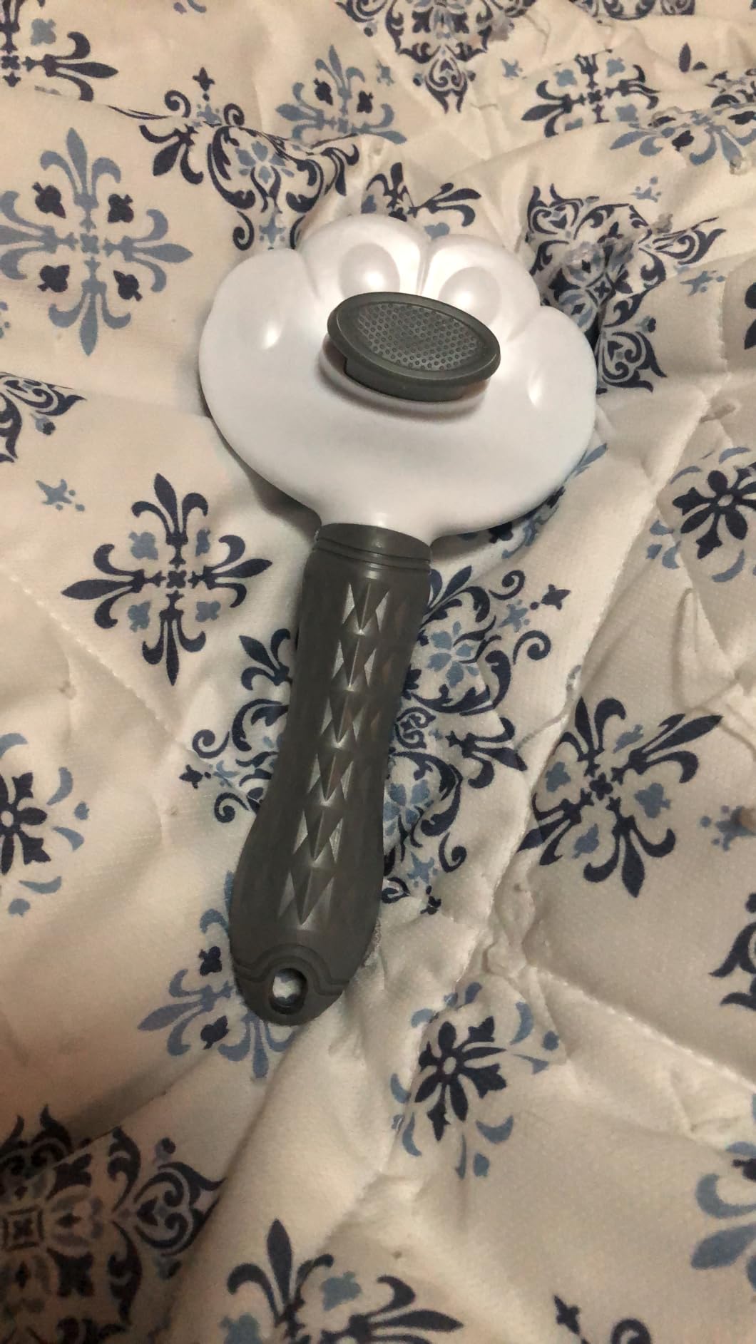 Amazon.co.jp: ペット用ブラシ Funshare 猫 犬 用ブラシ スリッカーブラシ ボタンを押してワンプッシュ式 抜け毛除去簡単 痛くない マッサージ 丸洗い可能 皮膚に優しい ...