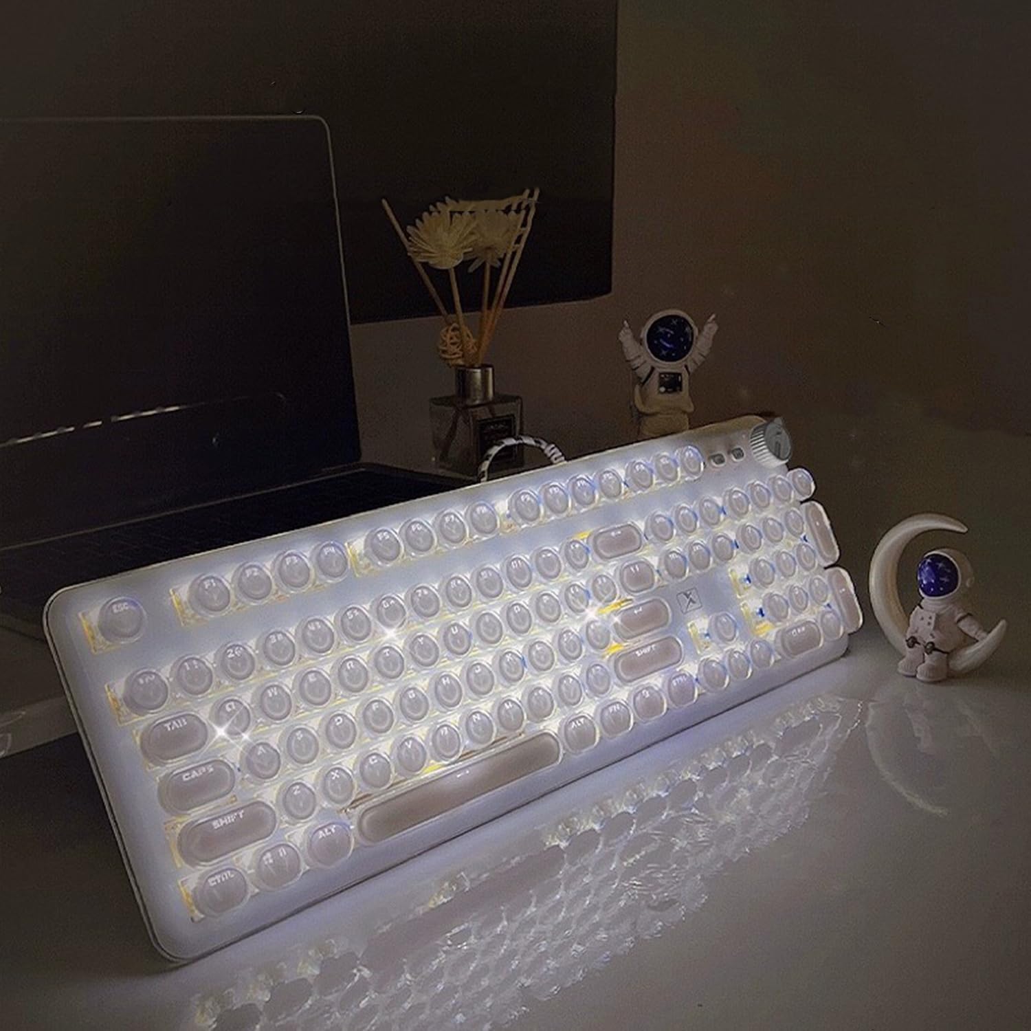 Amazon.co.jp: EWEADN K520 クリスタルクリア メカニカルキーボード 104キー タイプライター風キーボード 透明キーキャップ アンチゴースト RGBバックライト付き ...