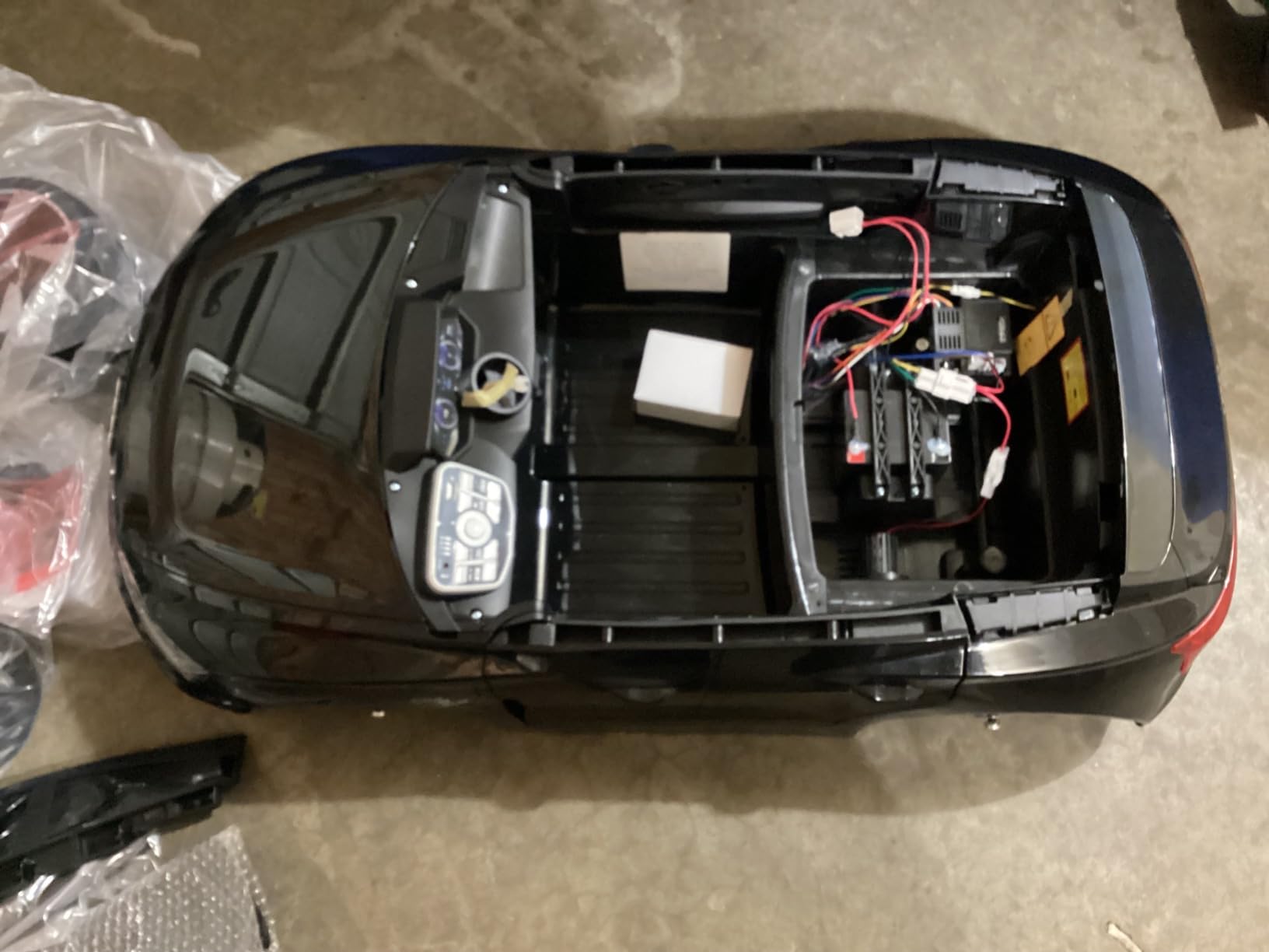 Amazon.com: Smart BeBe Audi E-tron Children Electric Ride on Car with ...