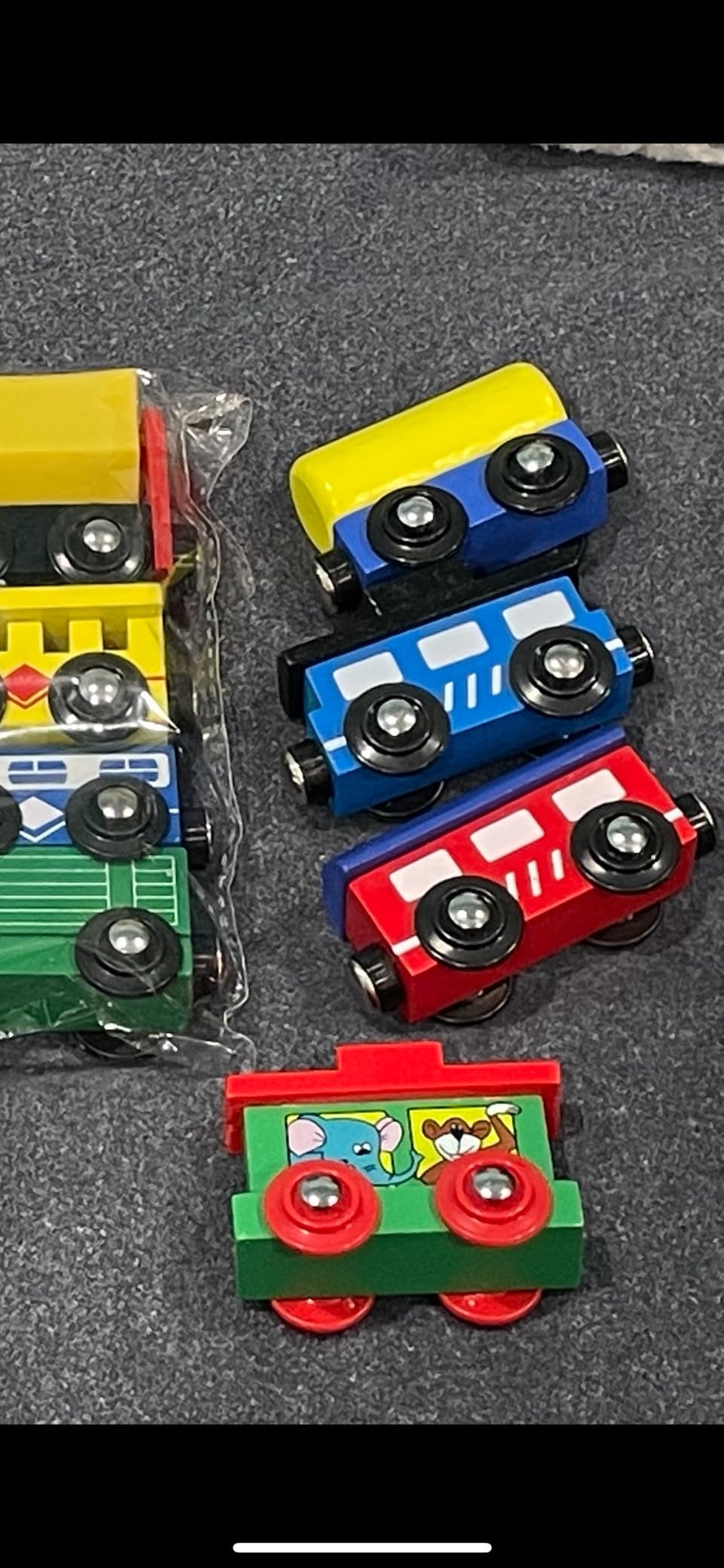 Wondertoys Wooden Train Cars 12 PCS Magnetic Train Sets Includes 3 ...