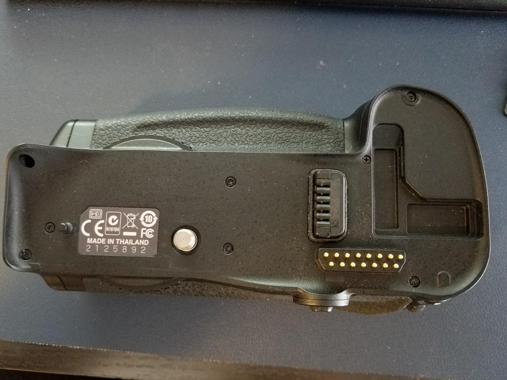 Amazon.com : Nikon MB-D10 Multi Power Battery Pack for Nikon D300 ...