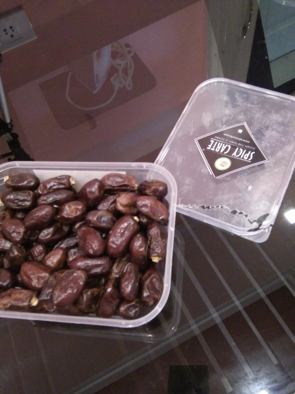 Spicy Carte Fardh Dates, 1Kg : Amazon.in: Grocery & Gourmet Foods