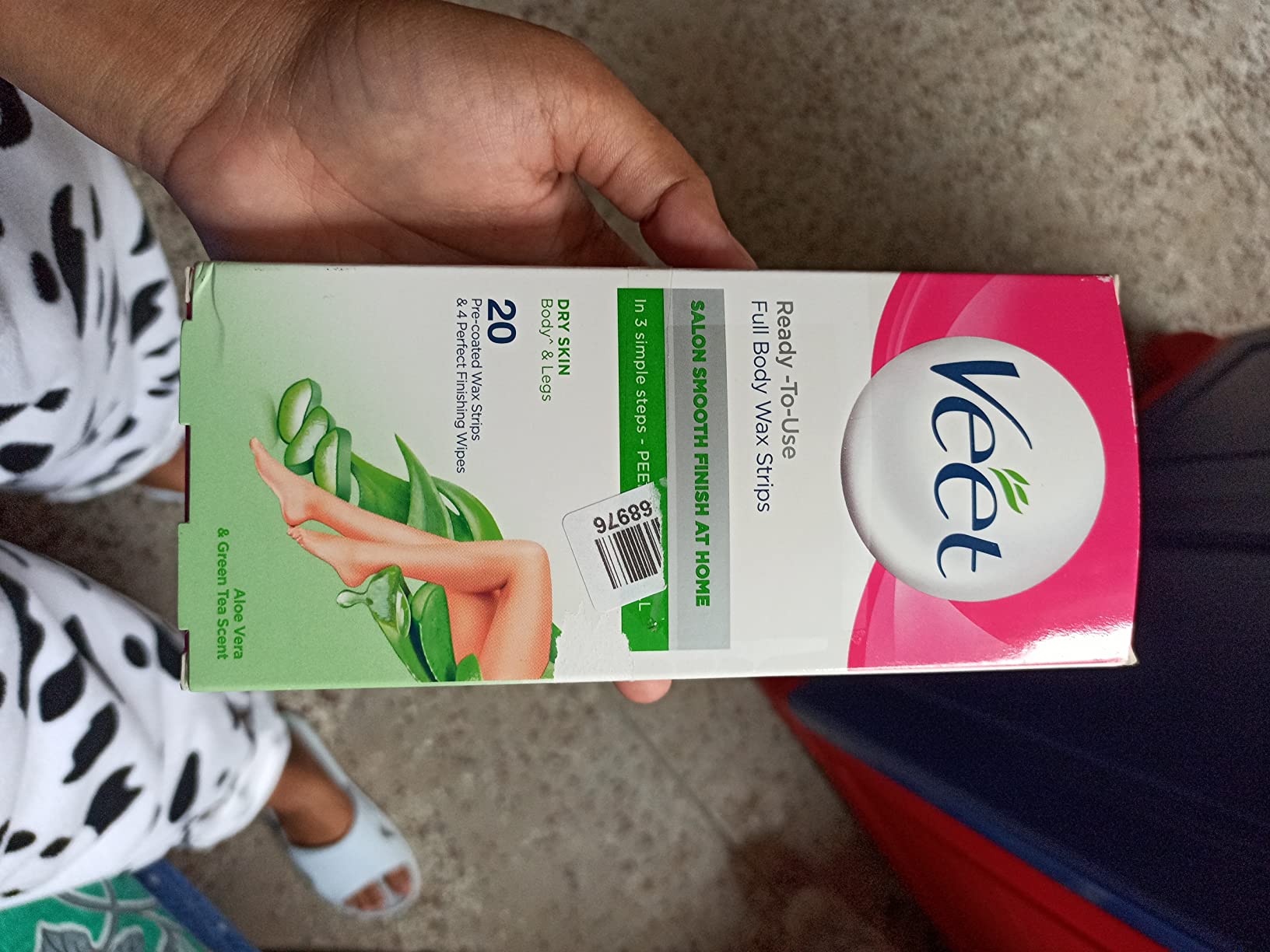 Veet Full Body Waxing Kit for Dry Skin - 20 Strips (Pack of 3) & Veet ...