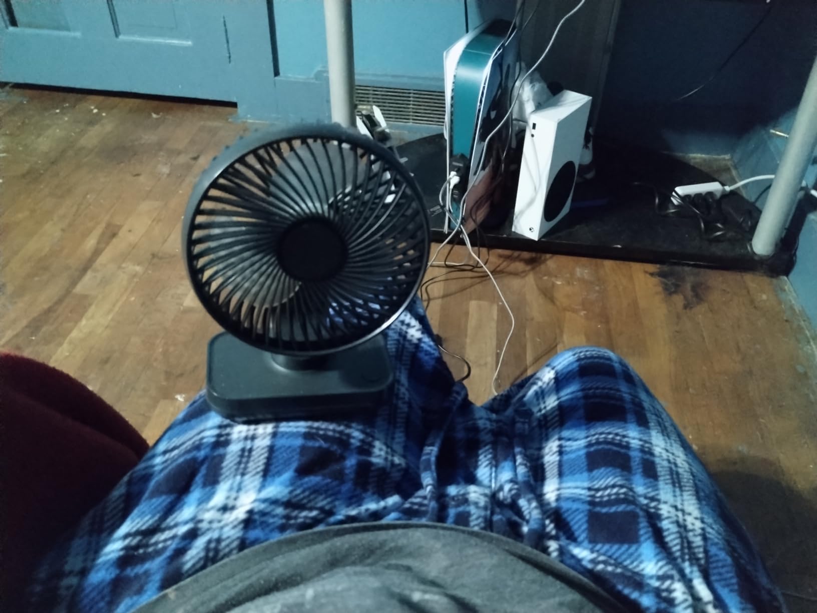 Amazon.com: Viniper Portable Battery Fan, Rechargeable Desk Fan : 4 ...