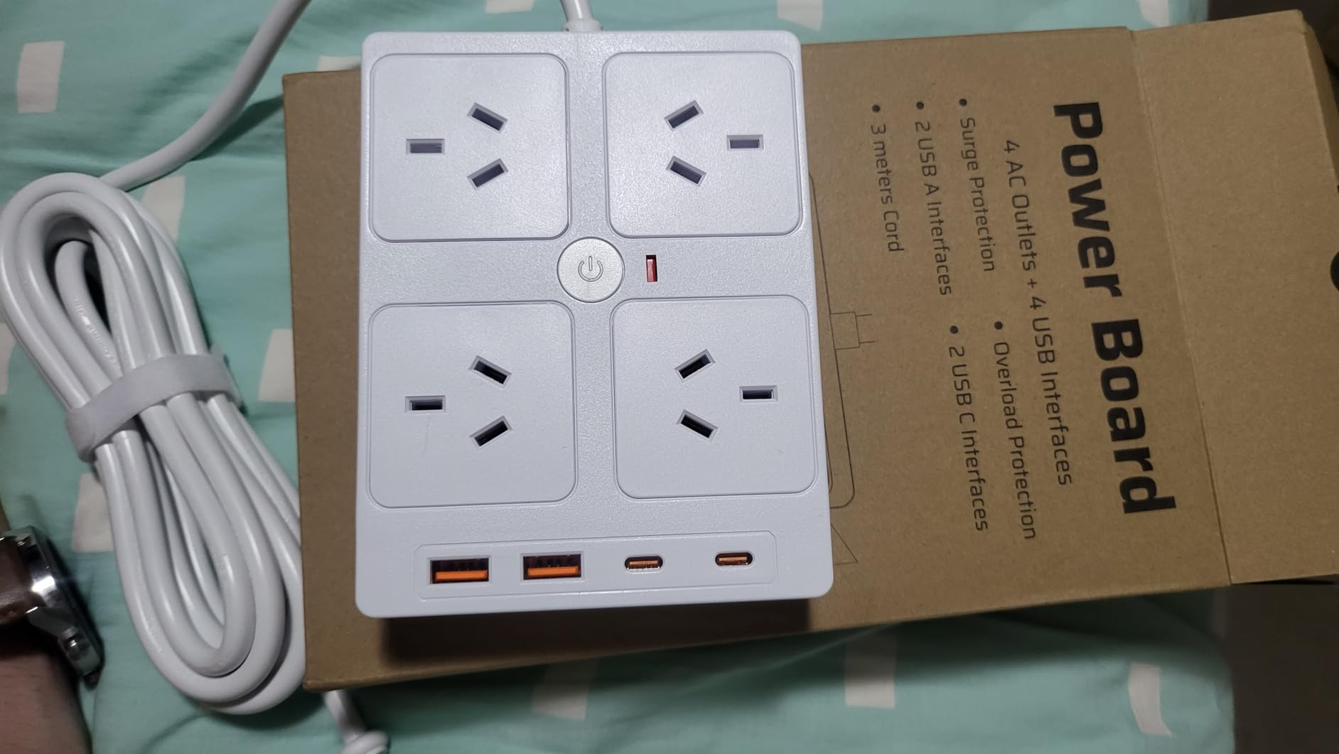 Power Board with Surge Protector 4 AC Outlets, 2 USB-A/2 USB-C (Max3.4A ...