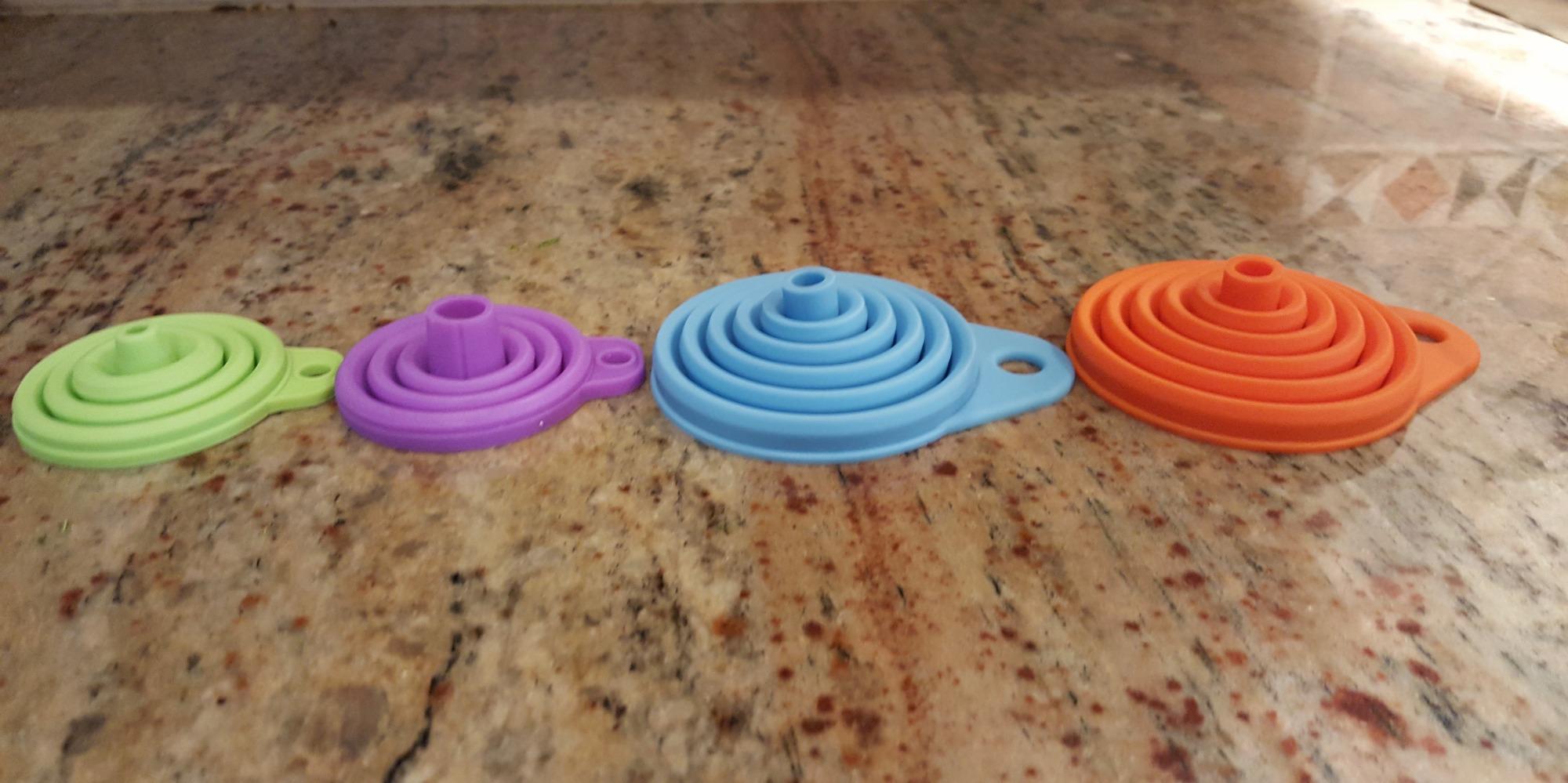 Amazon.com: DARUNXY Collapsible Funnel Flexible Silicone Foldable ...