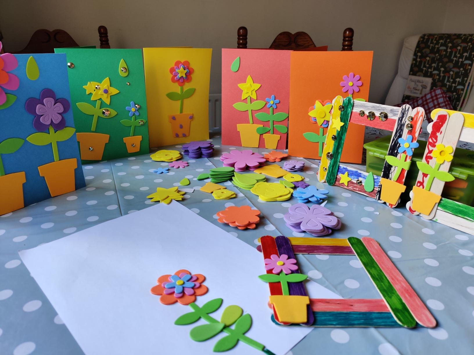 Baker Ross Self Adhesive Flower Garden Foam Stickers - Pack of 200, For ...