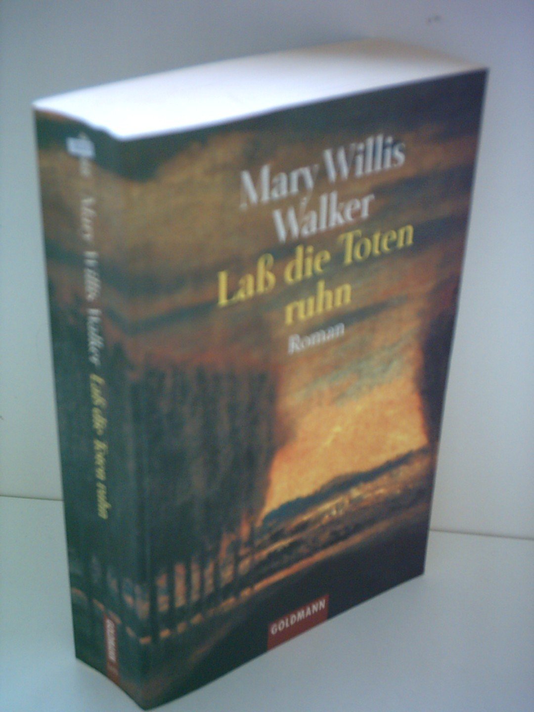 Amazon.com: Laß die Toten ruhn.: 9783442446889: Walker, Mary Willis: Books