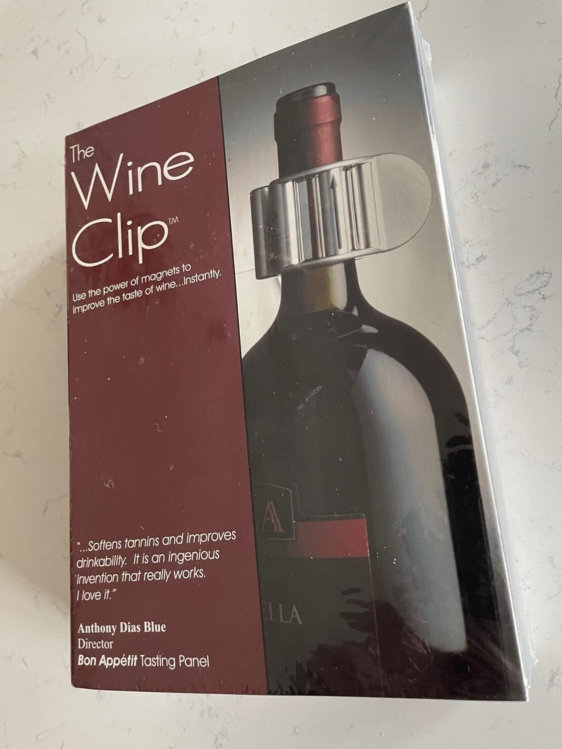 Amazon.com: The Wine Clip Magnetic Wine Conditioner: Wine Pourers: Home ...