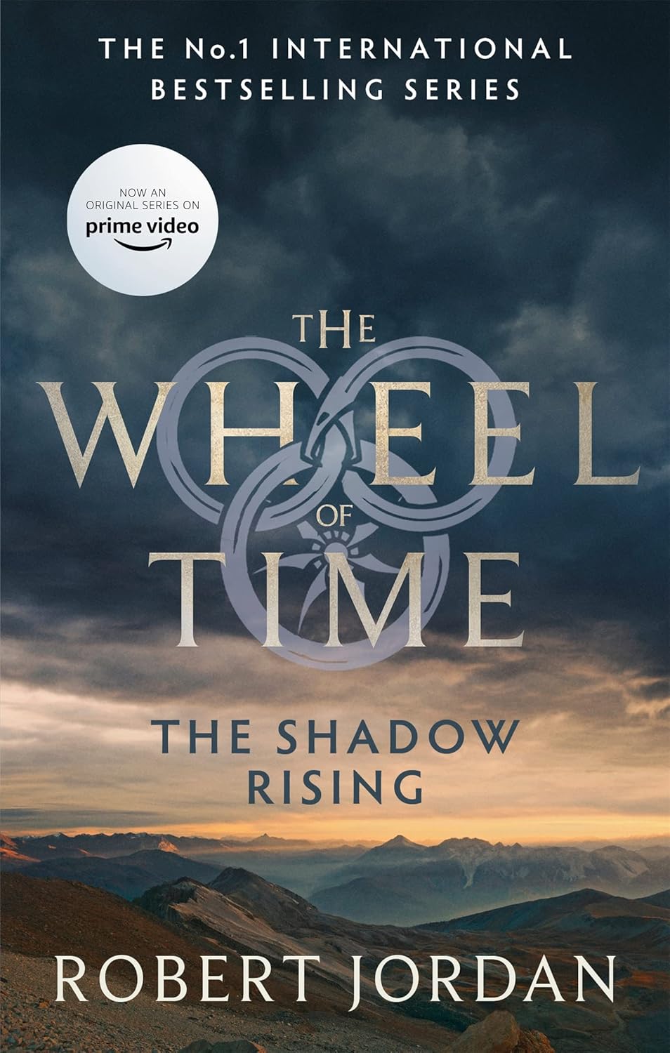 Amazon.com: The Shadow Rising: Book 4 of the Wheel of Time (Now a major ...
