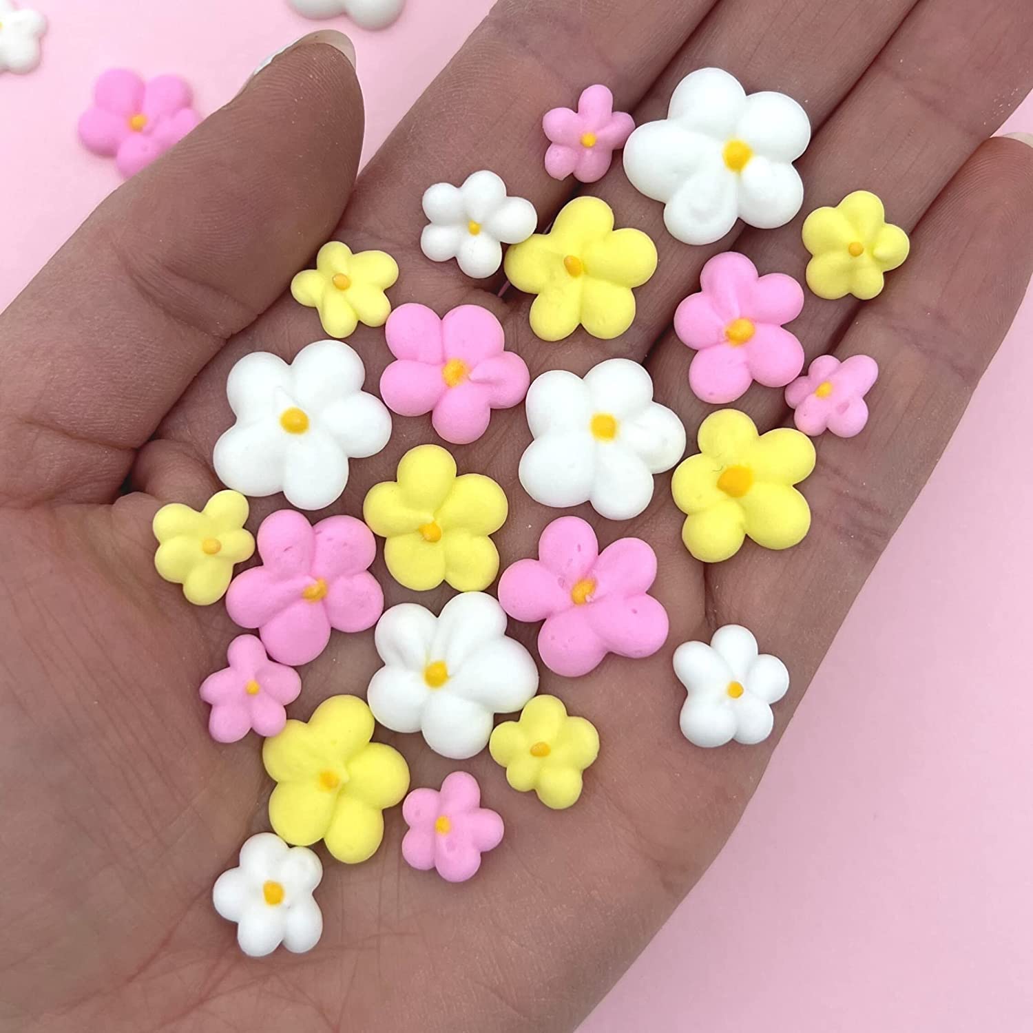 Amazon.com: Royal Icing Blossoms | Mini Edible Flowers | Edible Roses ...
