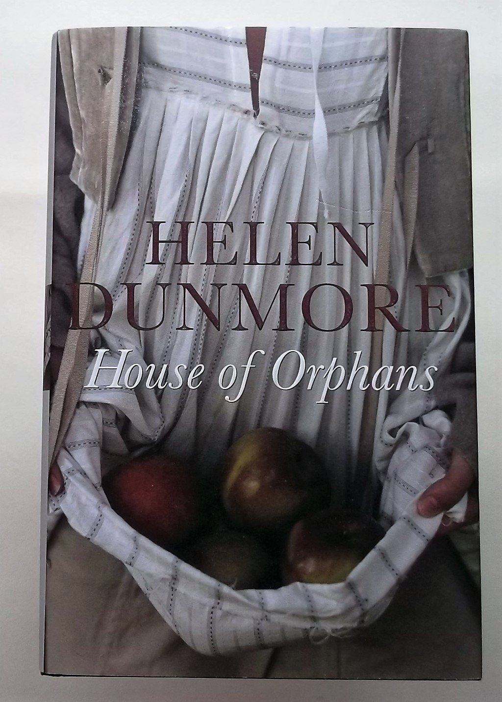 Amazon | House of Orphans | Dunmore, Helen | Literary