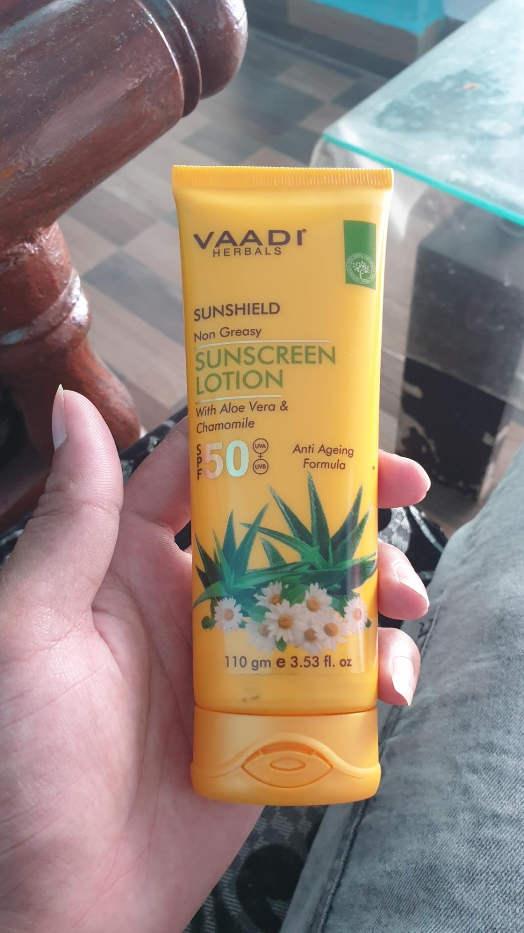 Vaadi Herbals Sunscreen Lotion SPF-50, 110g : Amazon.in: Beauty
