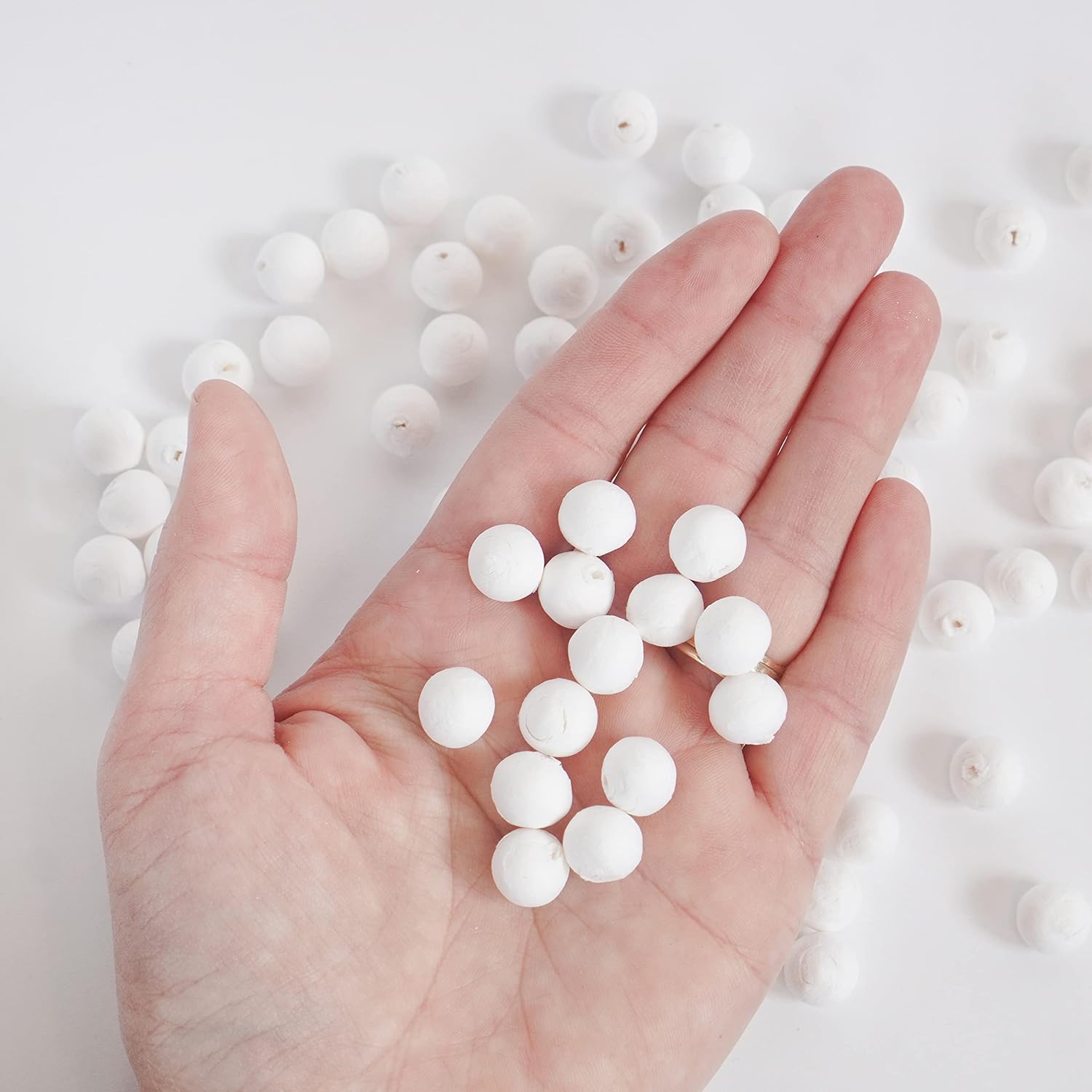 Amazon.com: Spun Cotton Balls: 10mm Paper Ball Craft Shapes, 100 Pcs.