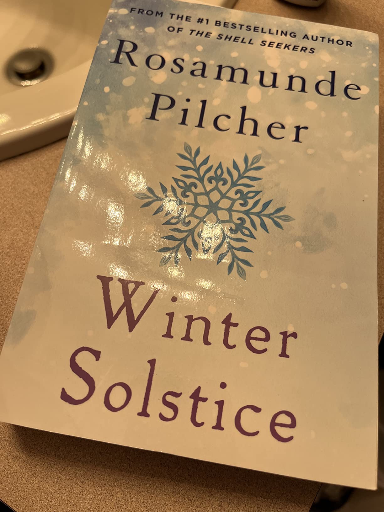 Winter Solstice: Pilcher, Rosamunde: 9780312978389: Amazon.com: Books
