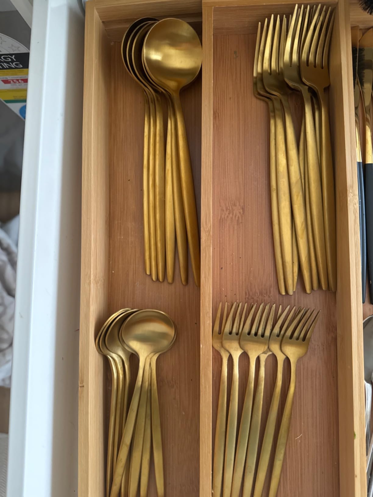 40 Piece Gold Silverware Set for 8, Terlulu Stainless Steel Flatware ...