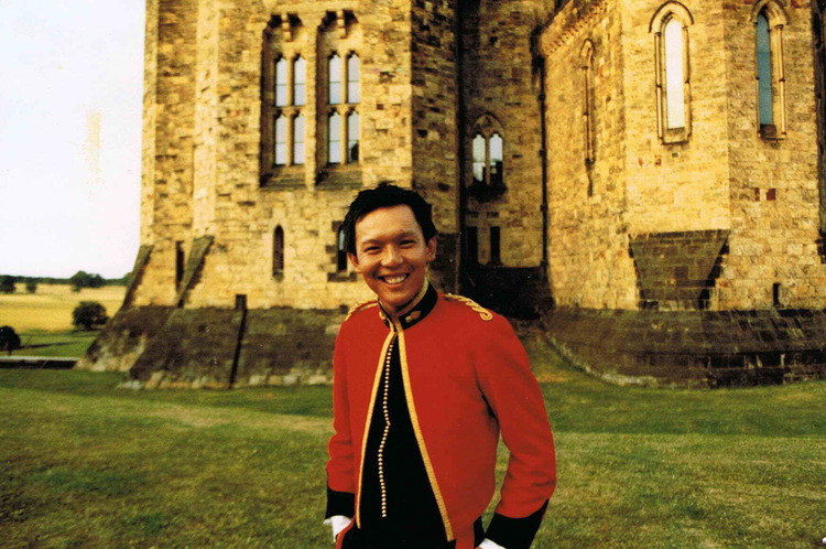 Amazon.com: Benjamin Lai: books, biography, latest update