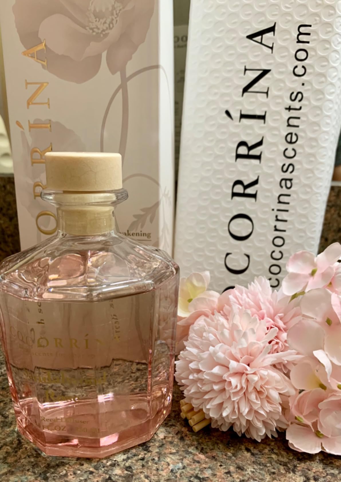 6 Mo Finance Cocorrína Reed Diffuser Cashmere Vanilla Flower Reed
