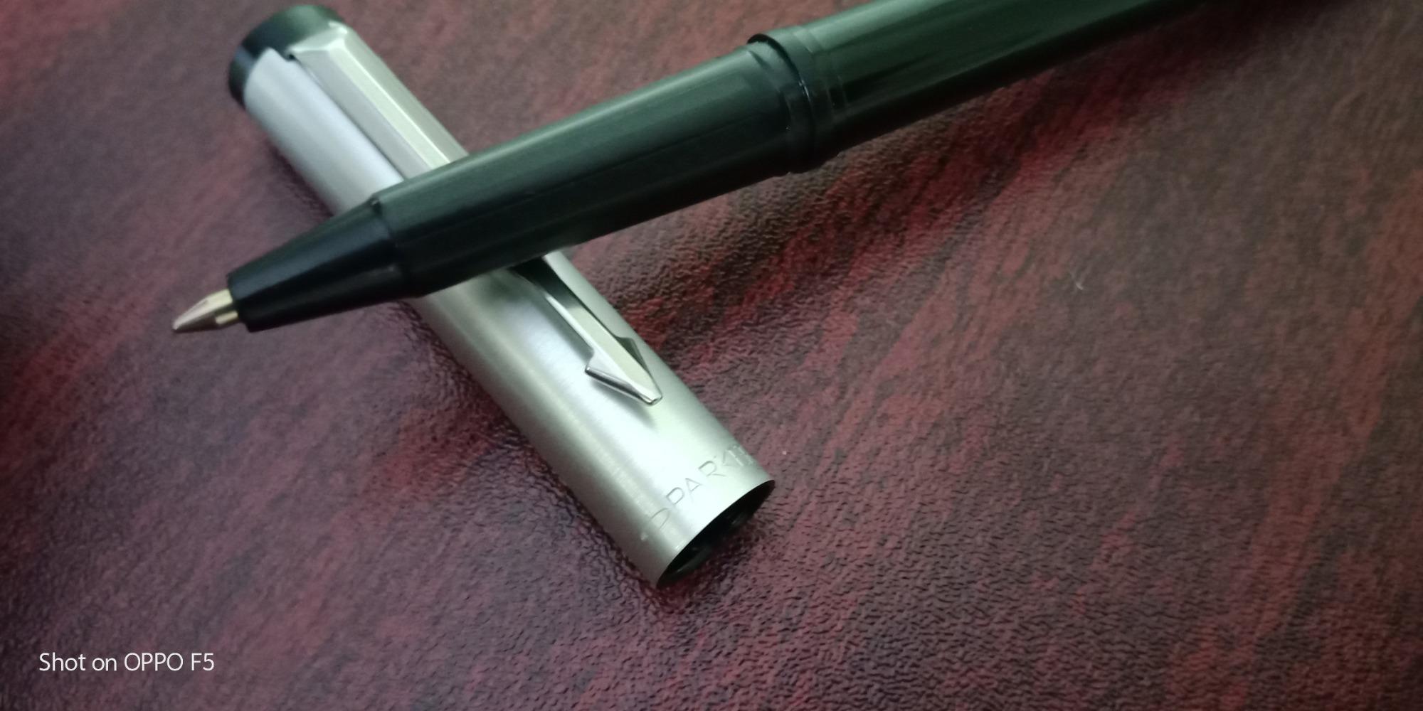 Parker Beta Standard Chrome Trim Ball Pen with New Systemark Refill ...