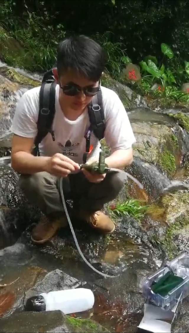 Watch How to use the water filter on Amazon Live