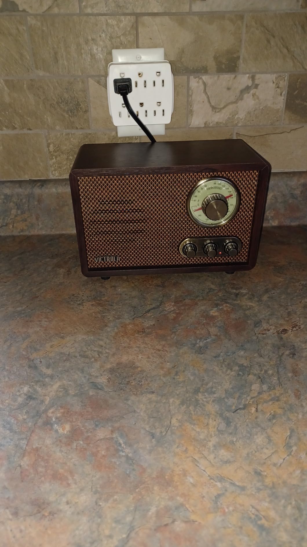 Victrola Retro Wood Bluetooth Radio with Built-in Speakers, Elegant ...