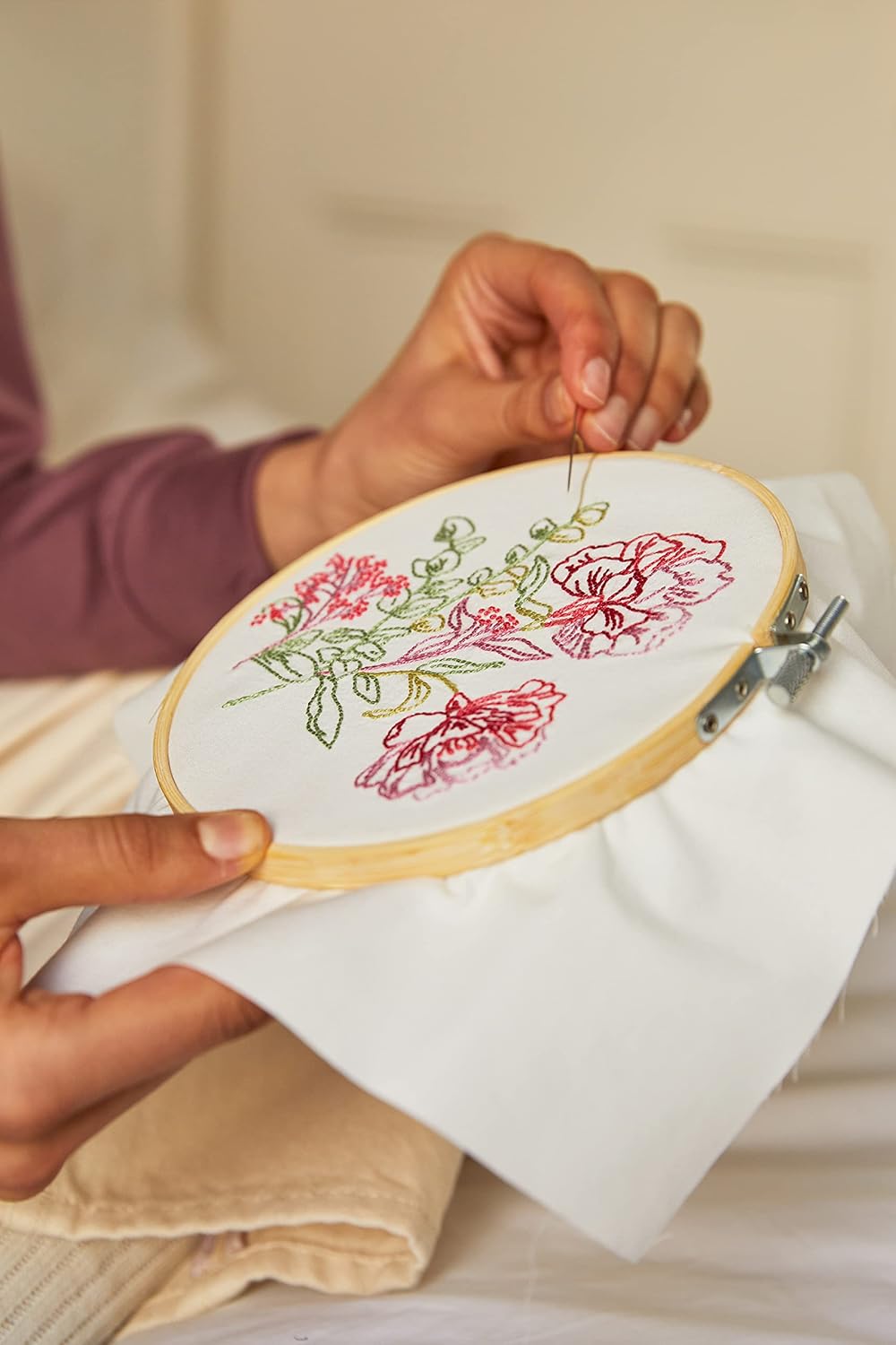 Mindful Making Calming Carnations Embroidery Duo Kit – BigaMart