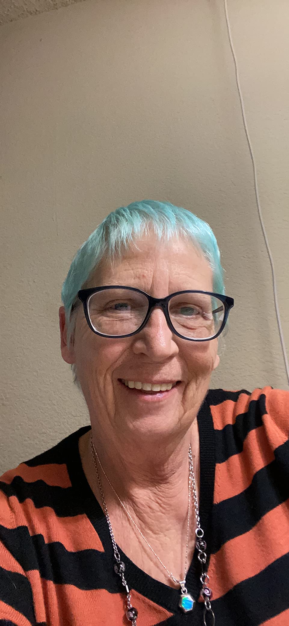 Amazon.com : Pulp Riot Semi-Permanent Hair Color 4oz - NeoPop Decoy ...