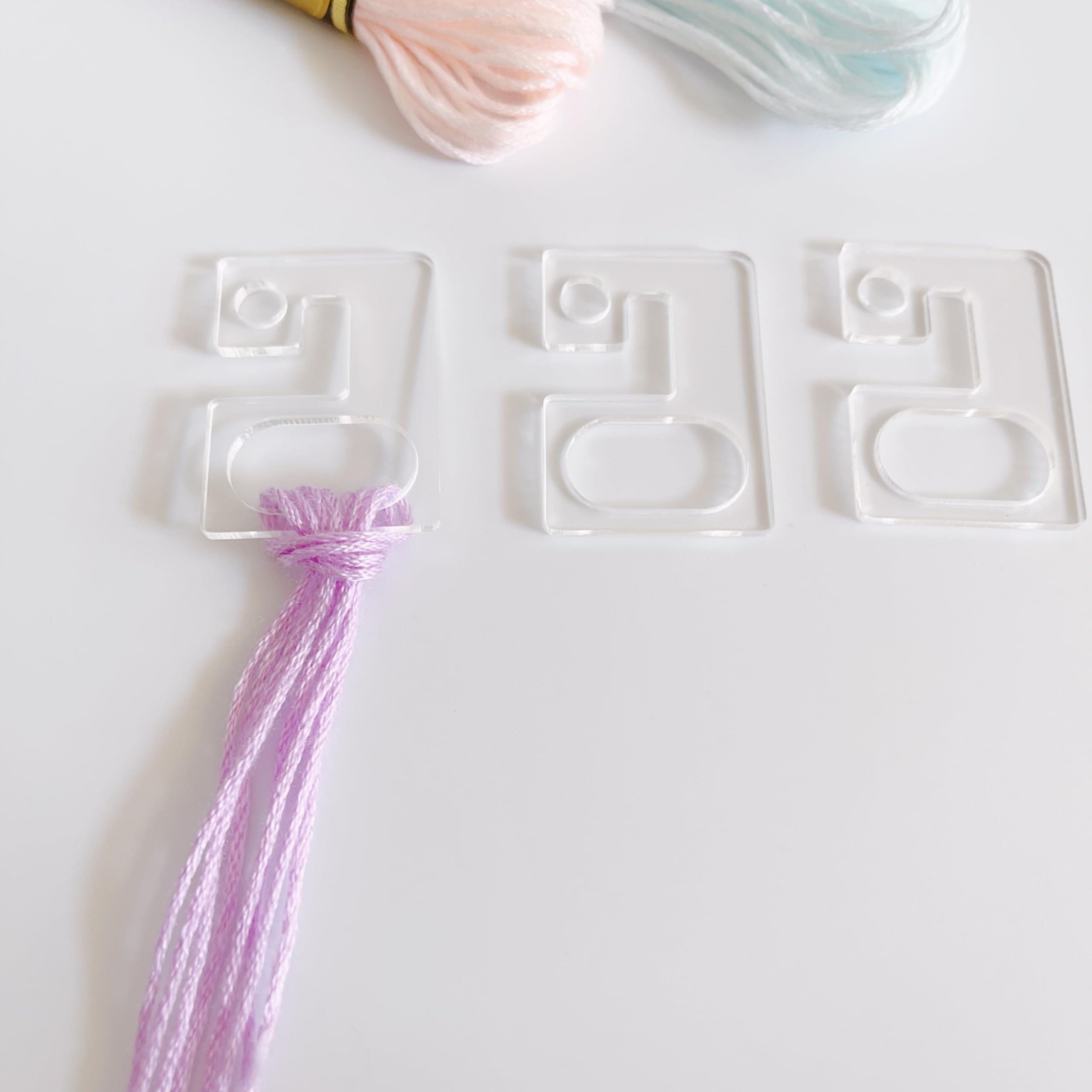 Amazon.com: 20 Pcs Mini Acrylic Pegboard Thread Drops, Floss Organizer ...