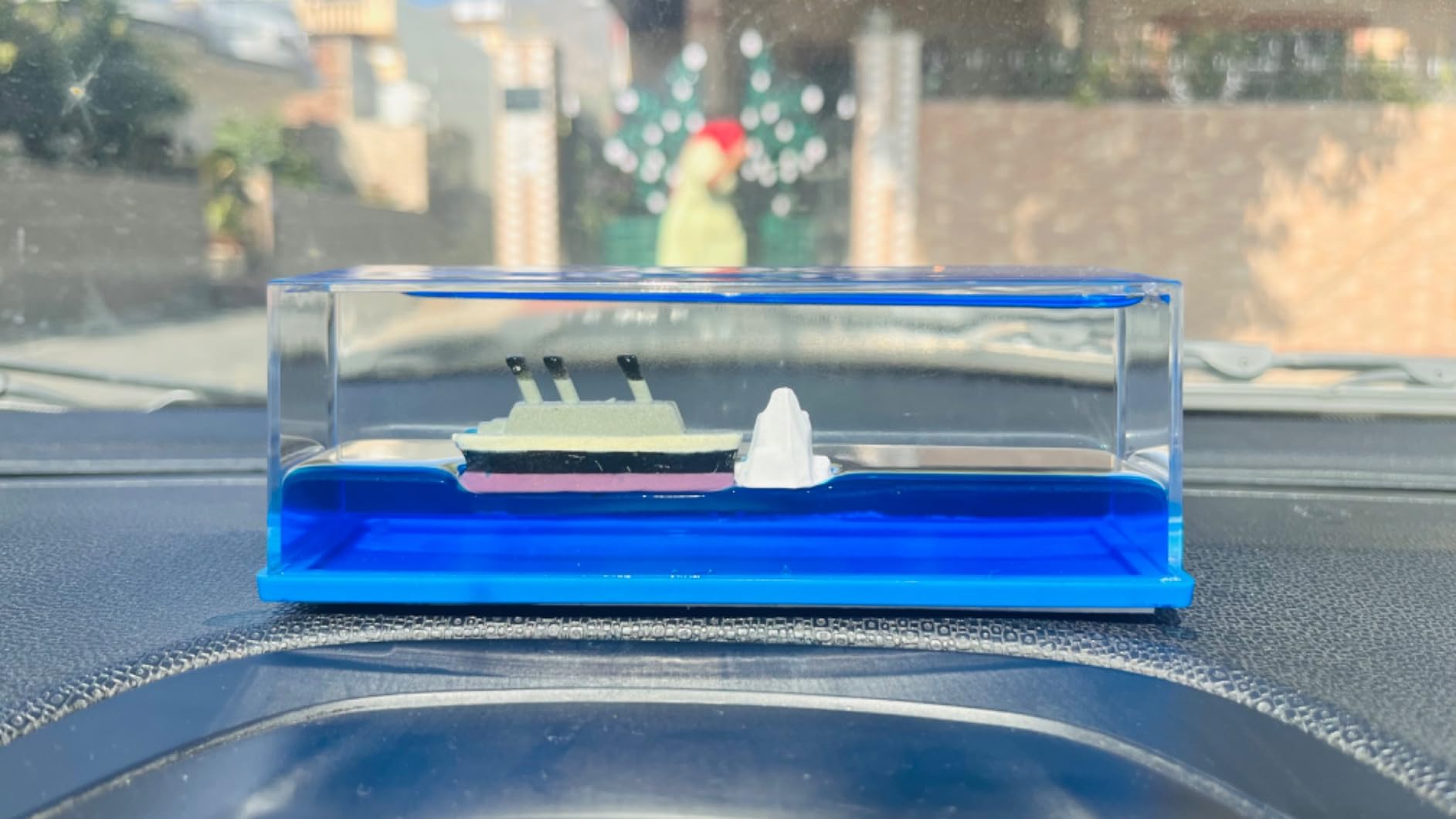 DEFN Acrylic Car Interior Dashboard Decoration, Titanic Wave Cruise ...