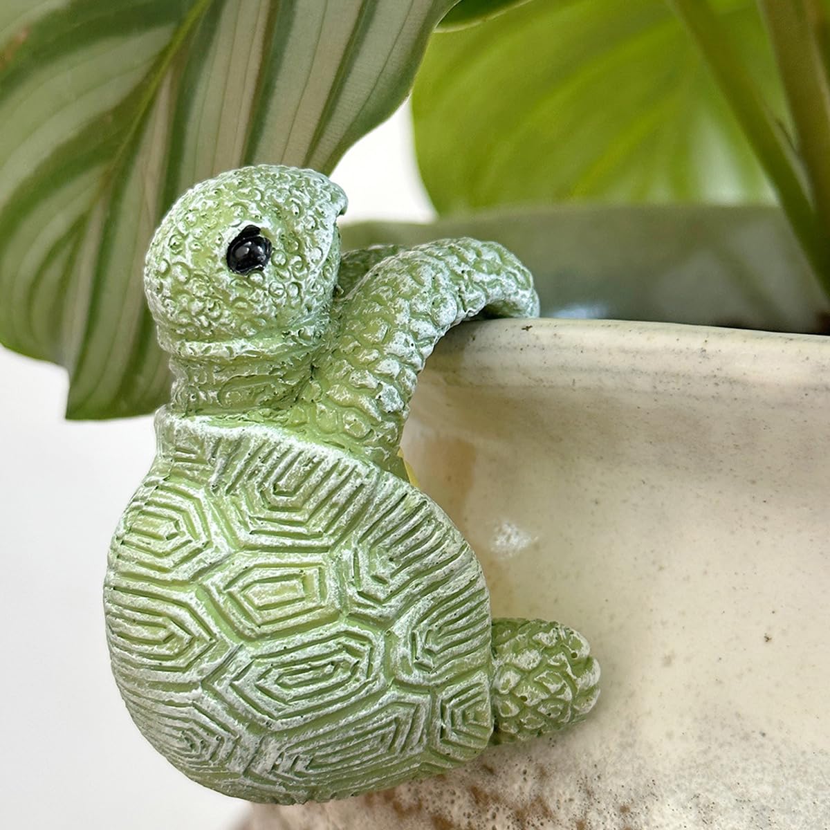 Amazon.com: Turtle Flower Pot Hugger, Funny Pot Huggers for Planters ...