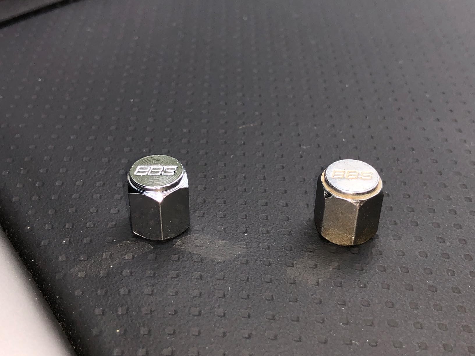 Amazon | BBS エアーバルブ キャップ 4個セット | エアバルブキャップ | 車＆バイク