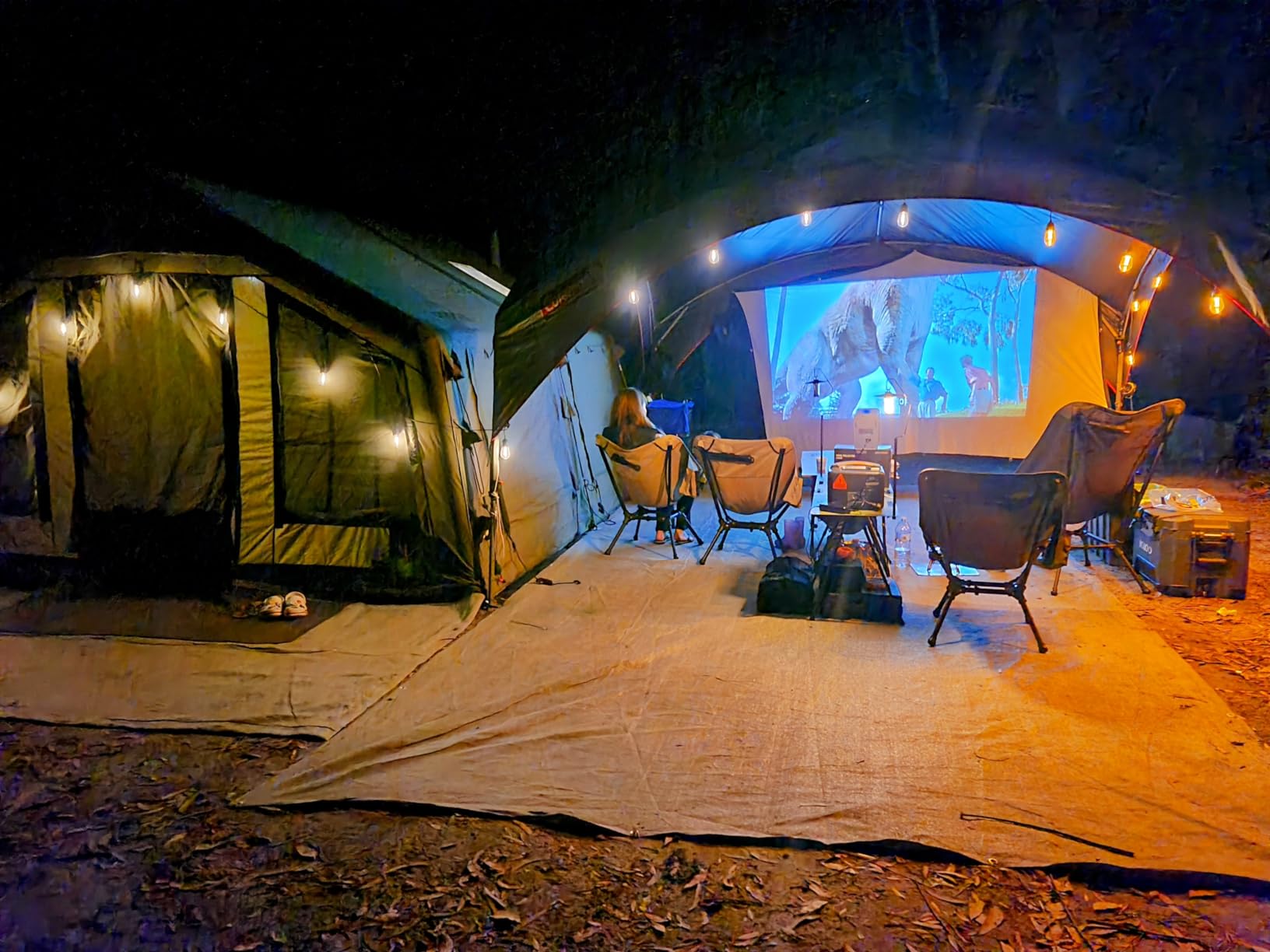 ZENTUS 4K Supported Projector with Bluetooth and WiFi, autofocusing and ...