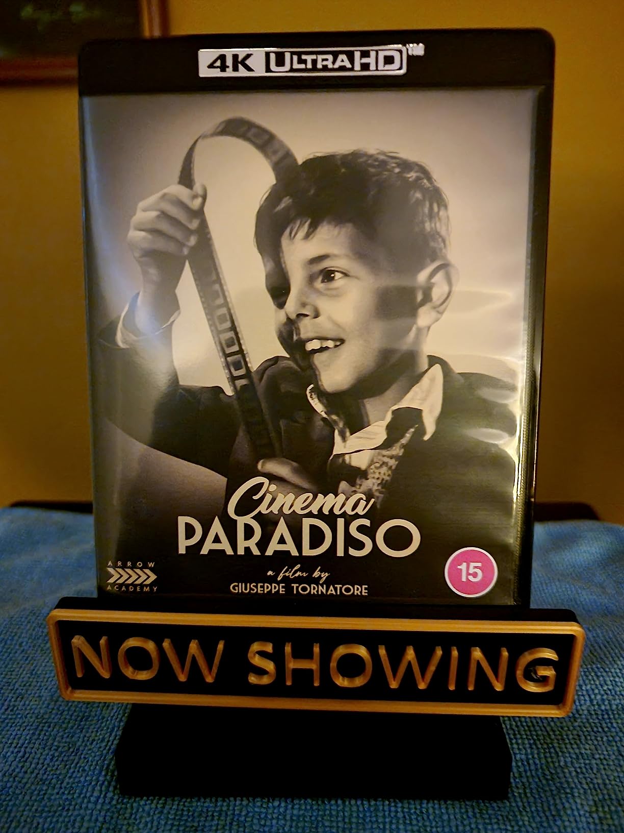 Amazon.com: Cinema Paradiso [4K UHD] : Philippe Noiret, Enzo Cannavale ...