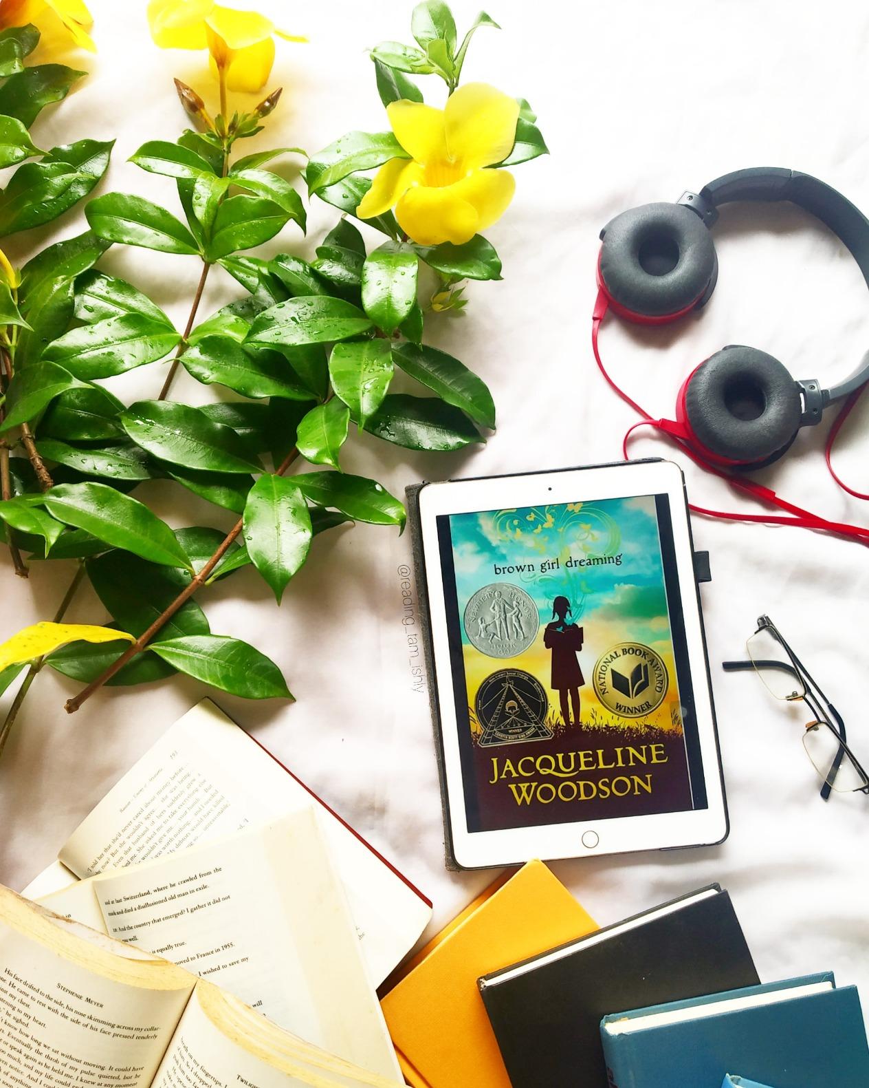 Brown Girl Dreaming : Woodson, Jacqueline: Amazon.in: Books