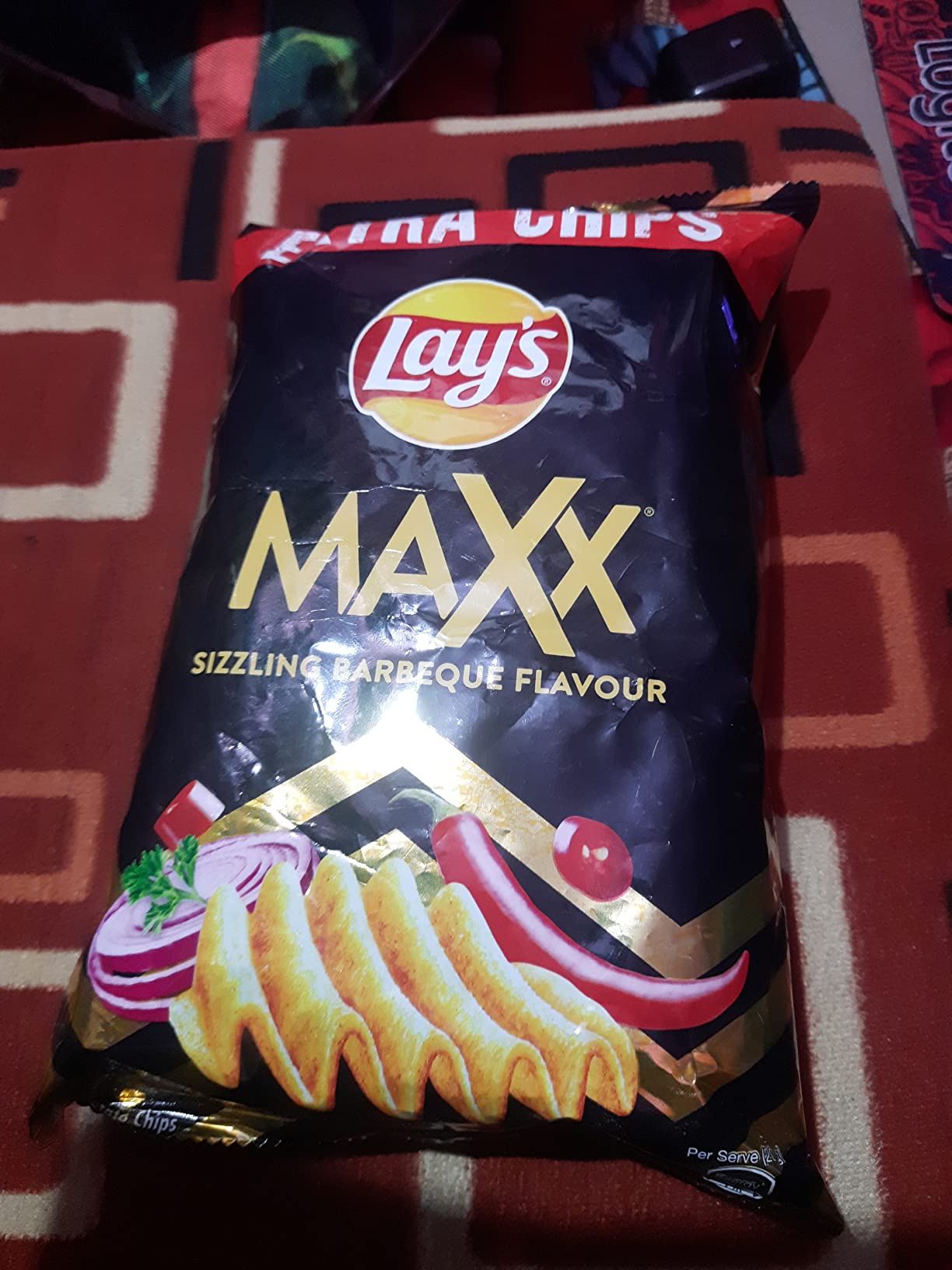 Lay's Maxx Potato Chips 56g/59.4g, Sizzling Barbeque Flavour, Crunch ...
