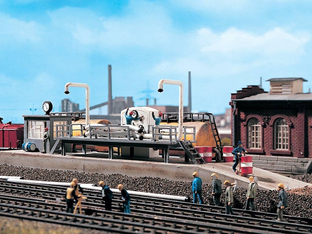 Amazon.com: VOLLMER HO Scale Oil Loading Platform - 13-3/8 x 1-7/8 x 3 ...